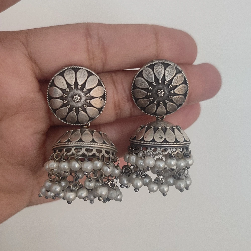 Jesha lightweight Jhumkis - Kreative Curio